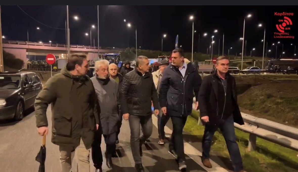Στο μπλόκο της Καρδίτσας ο Δημήτρης Κουρέτας - ThessaliaNews